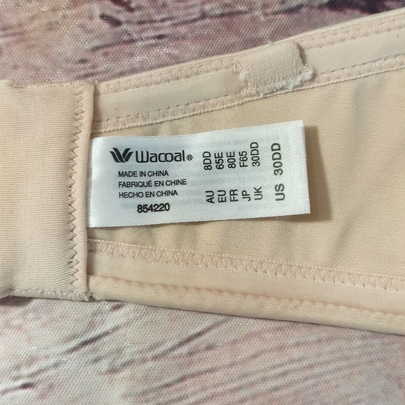 Wacoal | Intimates & Sleepwear | Wacoal Neutral Tan Padded Bra Size 3dd ...